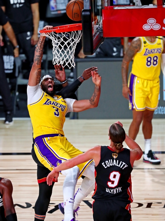 浓眉3分杀死热火＋胜负值20＋！锁死巴特勒真FMVP 是他改变一切 - 球迷屋