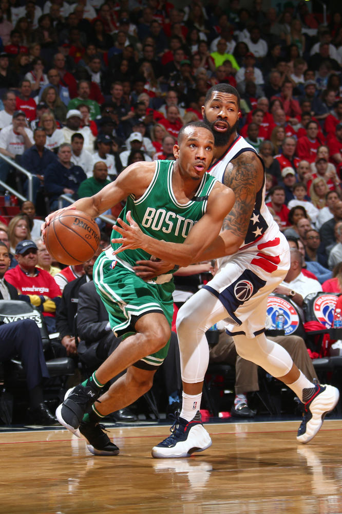 NBA季后赛战靴精选之5.8：AJ31和Kobe AD成烂大街？ - 球迷屋