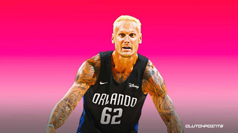 见见Janis Timma，这位在夏季联赛中迅速走红的魔术纹身明星 - 球迷屋