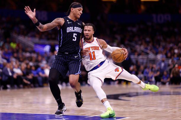 NBA16日前瞻：詹姆斯终结雷霆4连胜？追梦复出勇士对阵灰熊 - 球迷屋