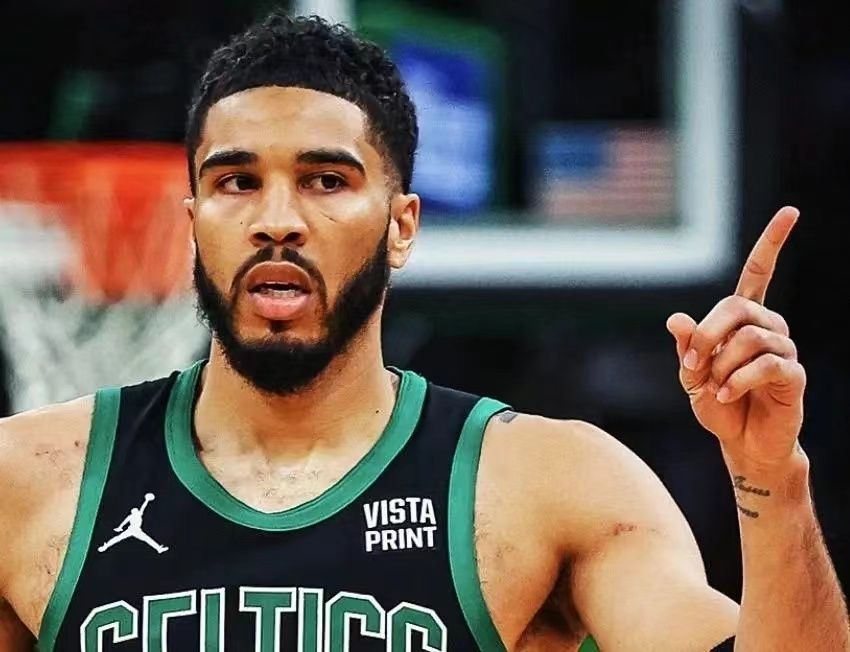 凯尔特人横扫鹈鹕 塔图姆23分 锡安25+9 - 球迷屋