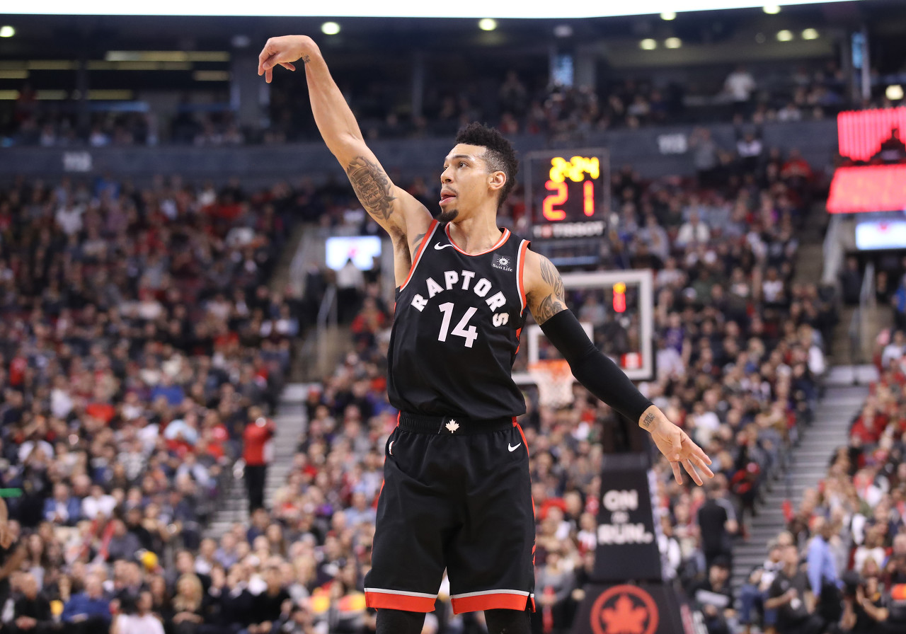 独行侠有兴趣同时签下丹尼-格林和马库斯-莫里斯 - 球迷屋